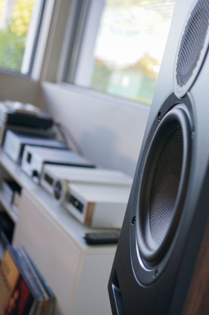 Review Elac Debut Reference DBR62 monitor loudspeaker - Alpha Audio
