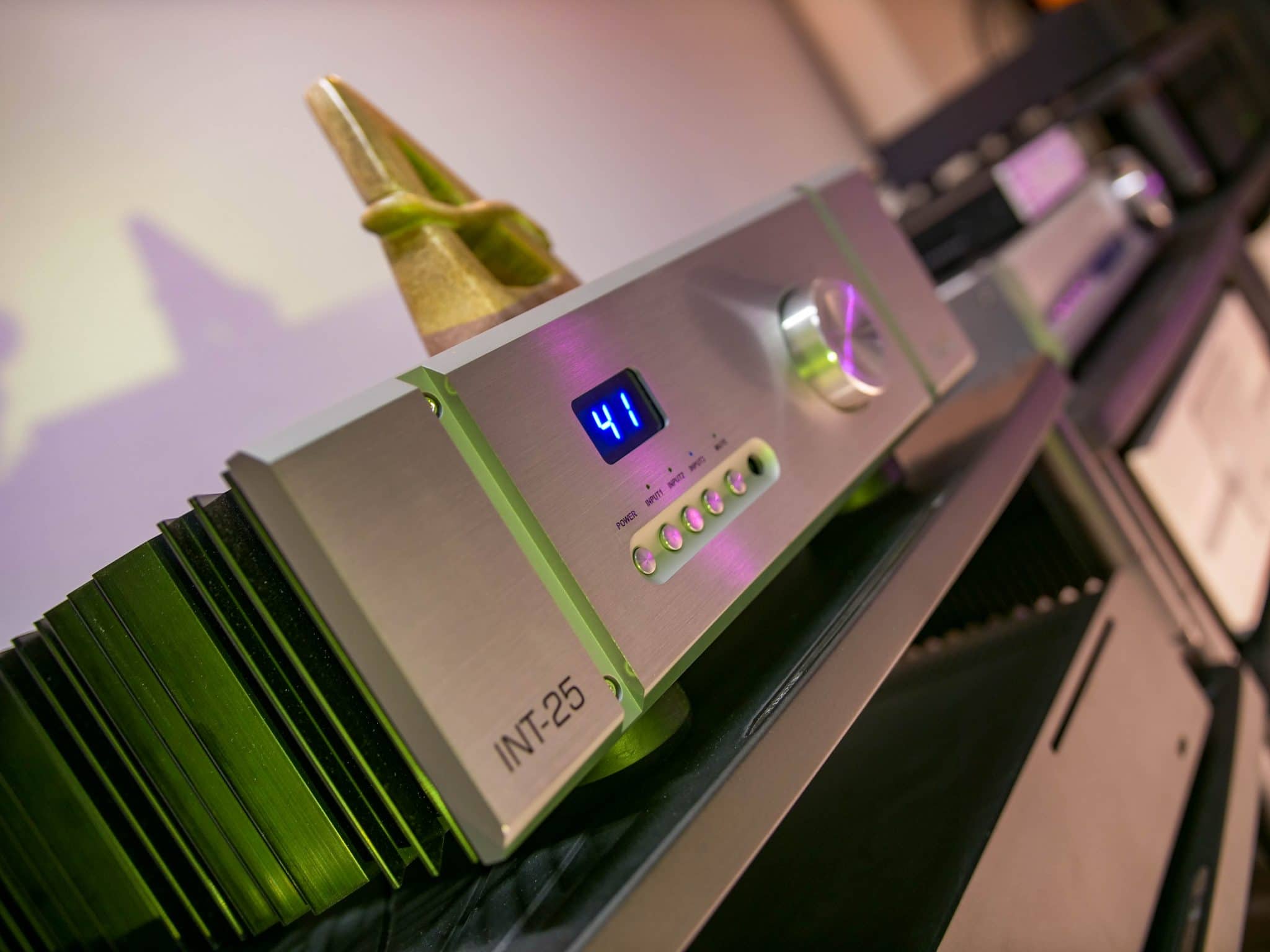 Review Pass Labs INT-25 integrated amplifier - The Sound - Alpha Audio