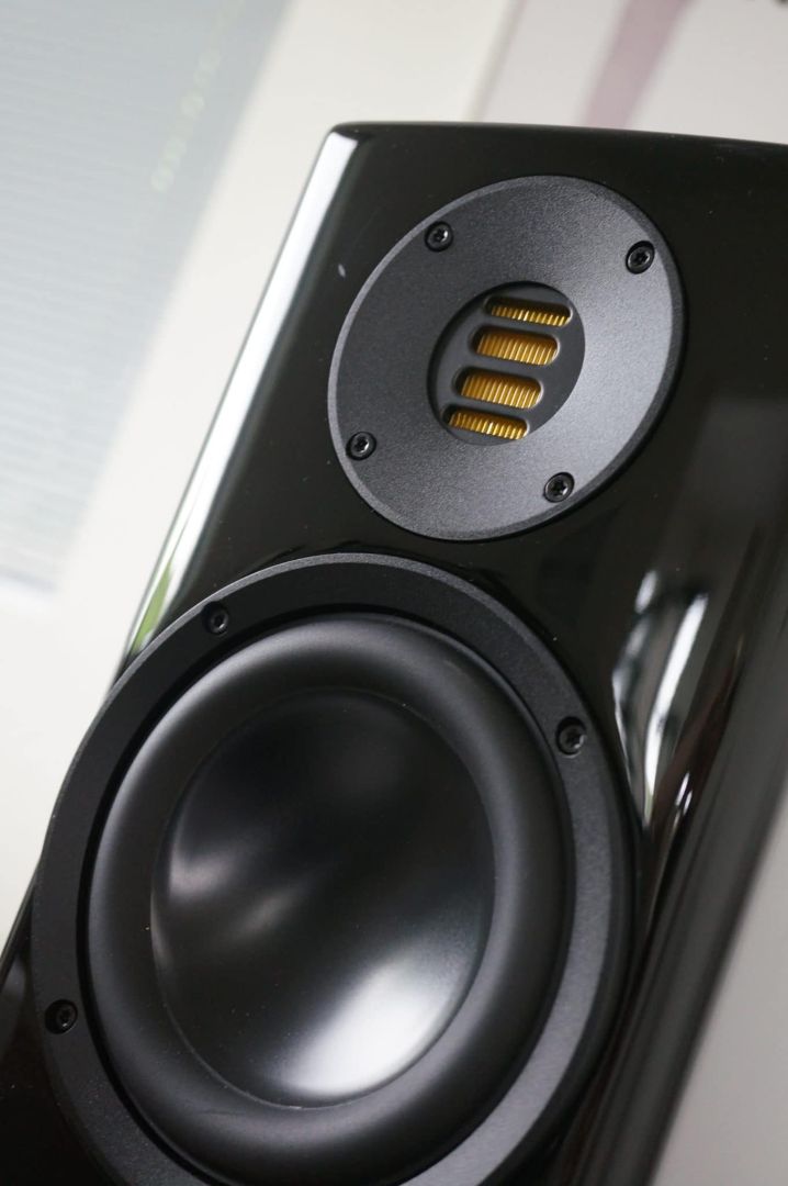 Review Elac Solano BS 283 bookshelf speaker - Alpha Audio