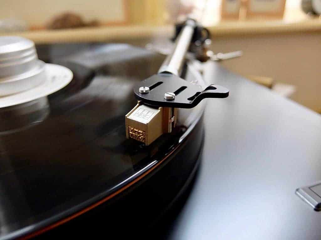 Review Bryston BLP-1 platenspeler & Bryston BP2 MM/MC 20 phono preamp ...